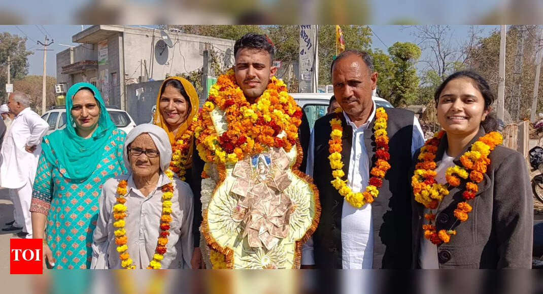 Farmer’s son cracks Haryana Civil Services Exam, aims to become IAS ...