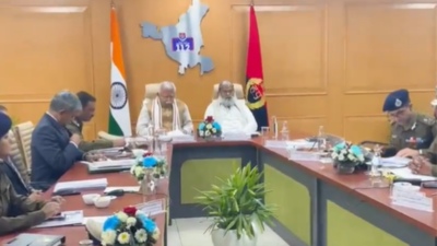 Haryana CM Manohar Lal Khattar reviews law and order situation of state | Chandigarh News ...
