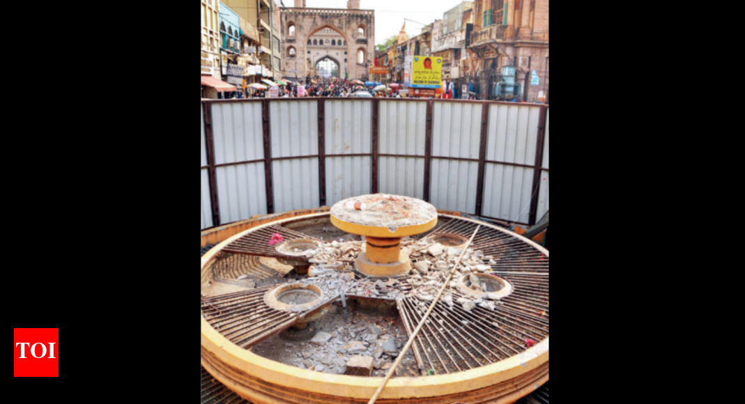 Gulzar Houz: Restoration Work At Gulzar Houz Begins | Hyderabad News ...