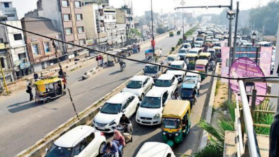 Traffic Snarls At Jagraon Bridge Make City Businessmen See Red ...