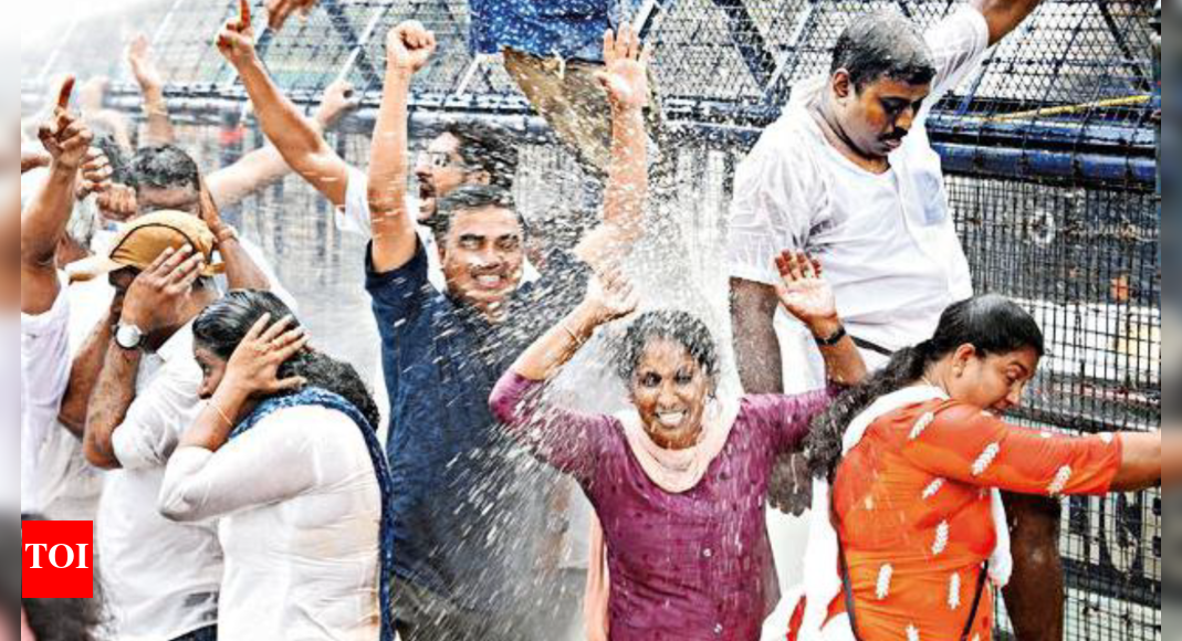 Congress: Congress begins stir, slams government for overburdening the ...