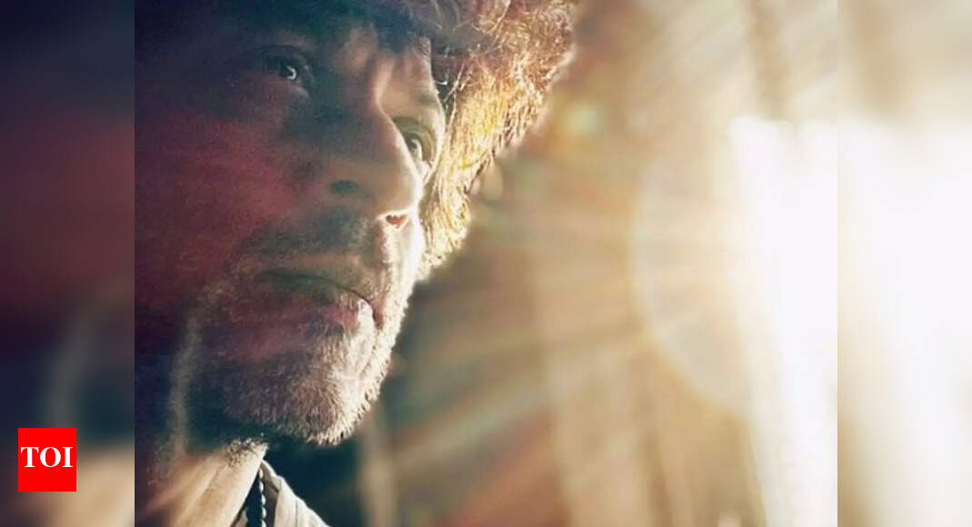 Shah Rukh Khan drops sunkissed photo, says 'thank you for letting the ...