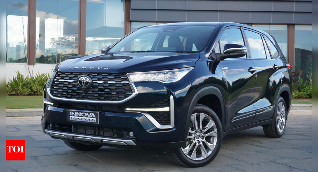 Innova: Toyota Innova Hycross hybrid waiting period extends up to 1 ...