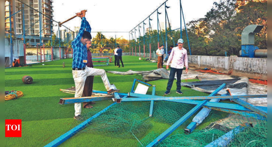 Illegal roof-top turf in industrial estate razed in Goregaon | Mumbai ...