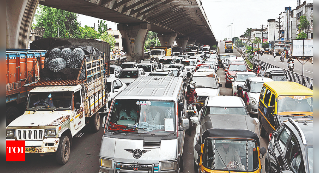 Dwarka: Traffic Survey At Dwarka & Mumbai Naka Junctions | Nashik News ...