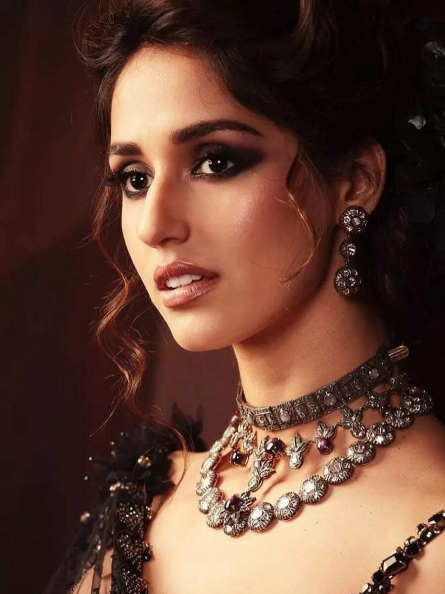 Disha Patani's stunning Indian ethnic looks | Times of India