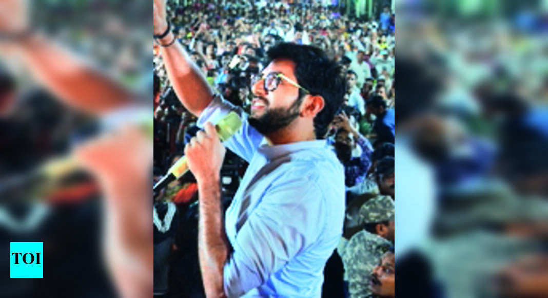 Cm Shinde Heading The Gang Of Traitors, Says Aaditya | Aurangabad News ...