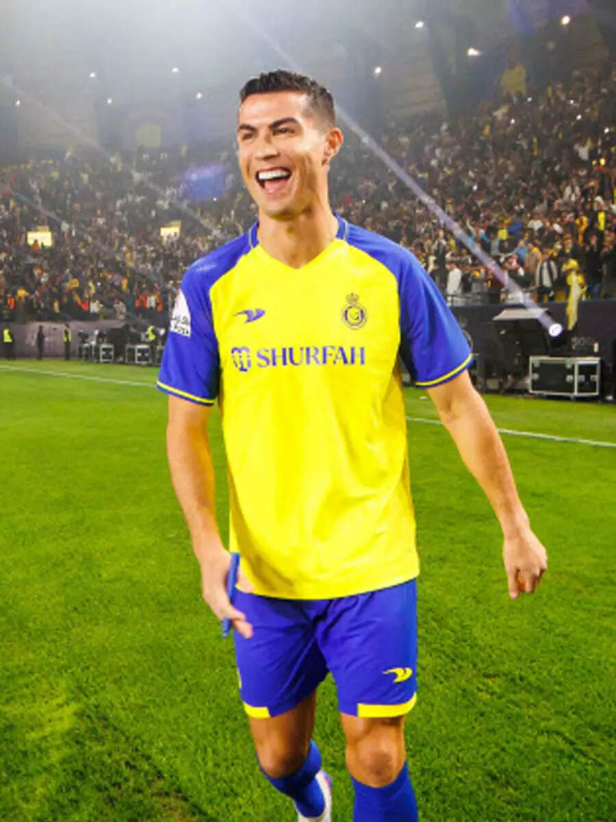 Cristiano Ronaldo enters 'club 500' | Times of India