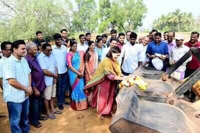 Deviya unveils works to boost Poriem’s roads | Goa News - Times of India