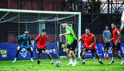 FC Goa under pressure as Mumbai City look to win ISL Shield at Fatorda ...