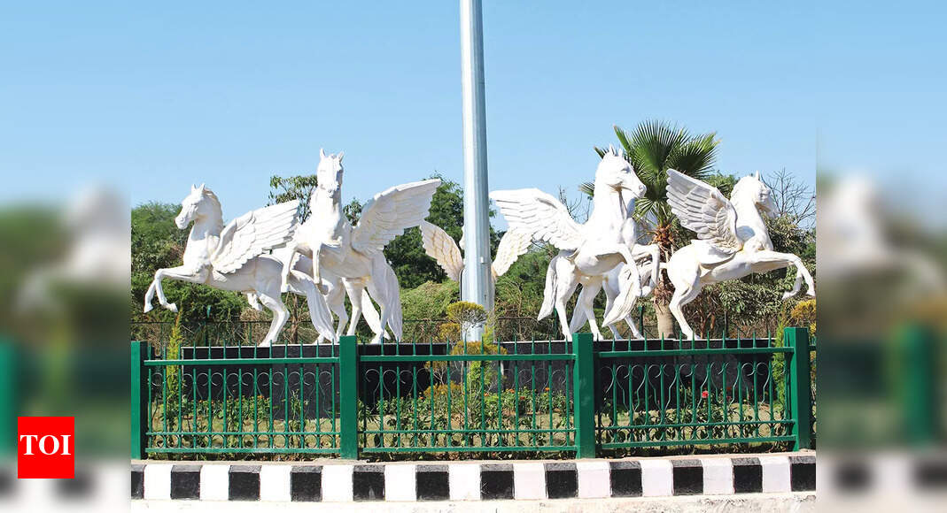 Lucknow gets all decked up for G20 Summit | Lucknow News - Times of India