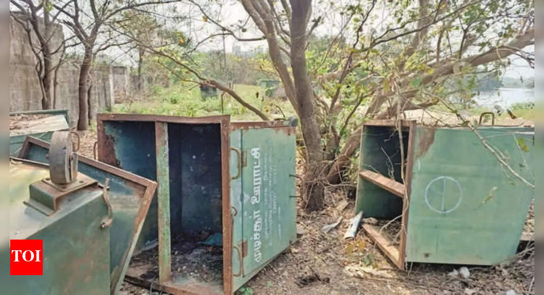 Rusted bins, garbage take over Mudichur lake banks in Tamil Nadu ...
