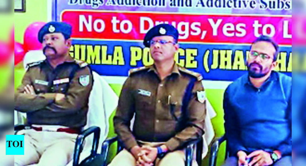 Gumla: Gumla Cops’ Drive Against Drug Abuse | Ranchi News - Times of India