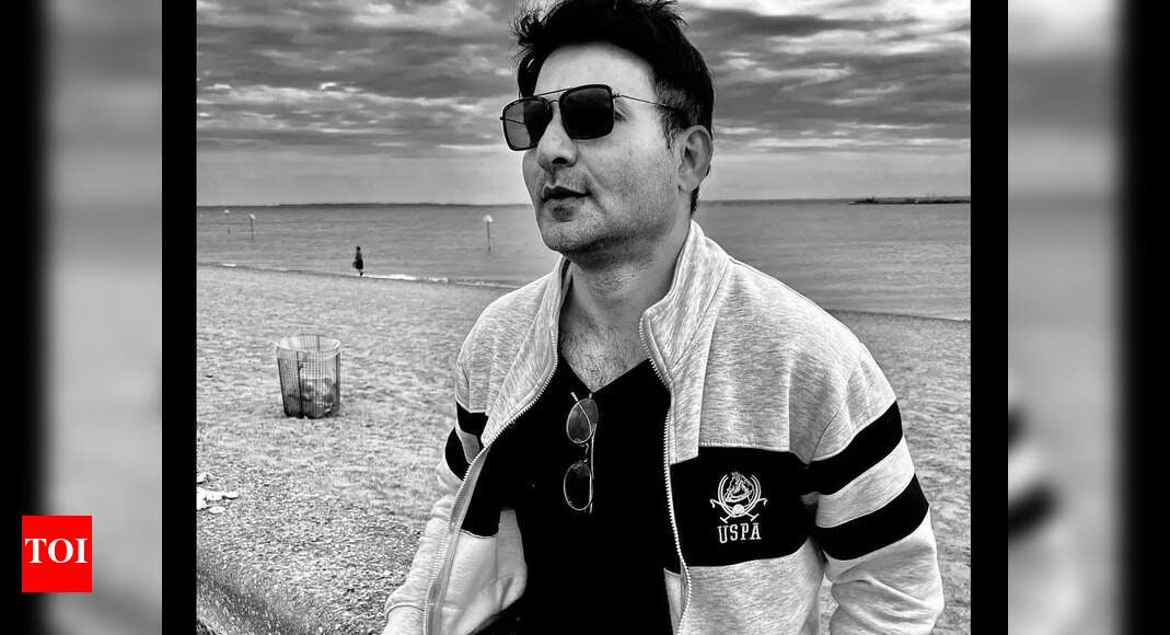Not being able to save Guru Dutt a regret for his siblings, says author ...