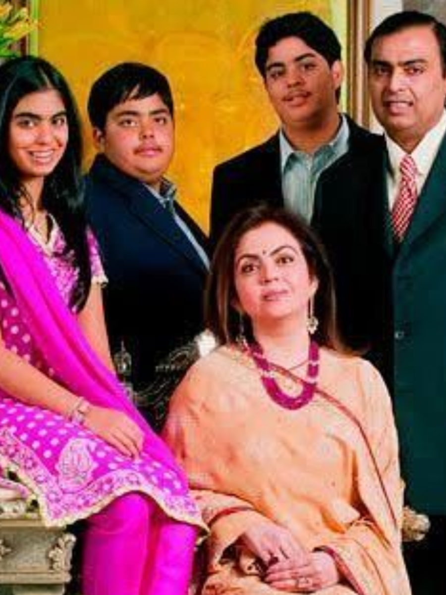 Unseen childhood pics of Ambani scions | Times of India