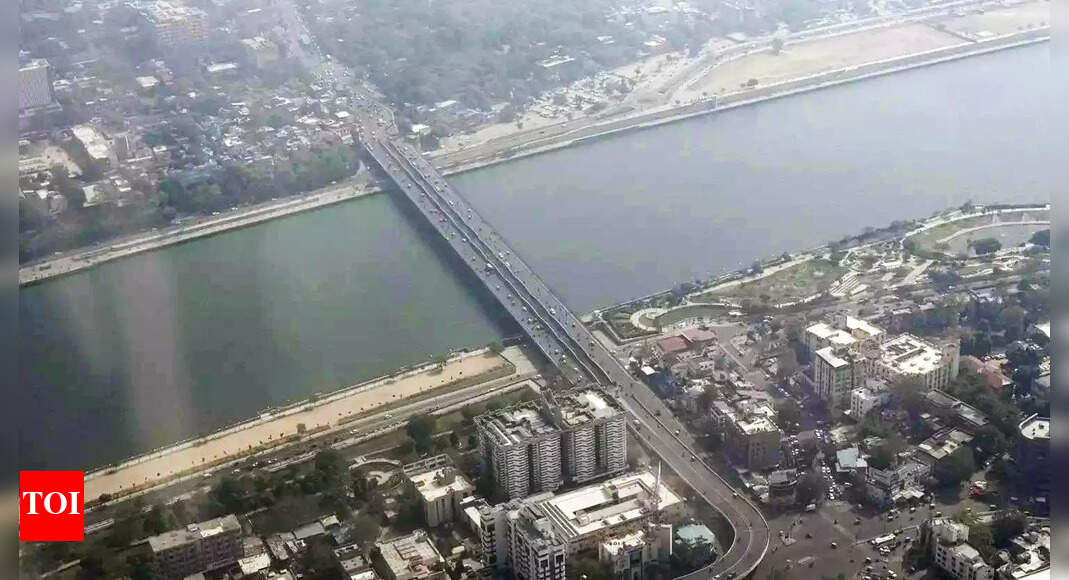 How Sabarmati's riverfront is adding to its pollution | India News ...