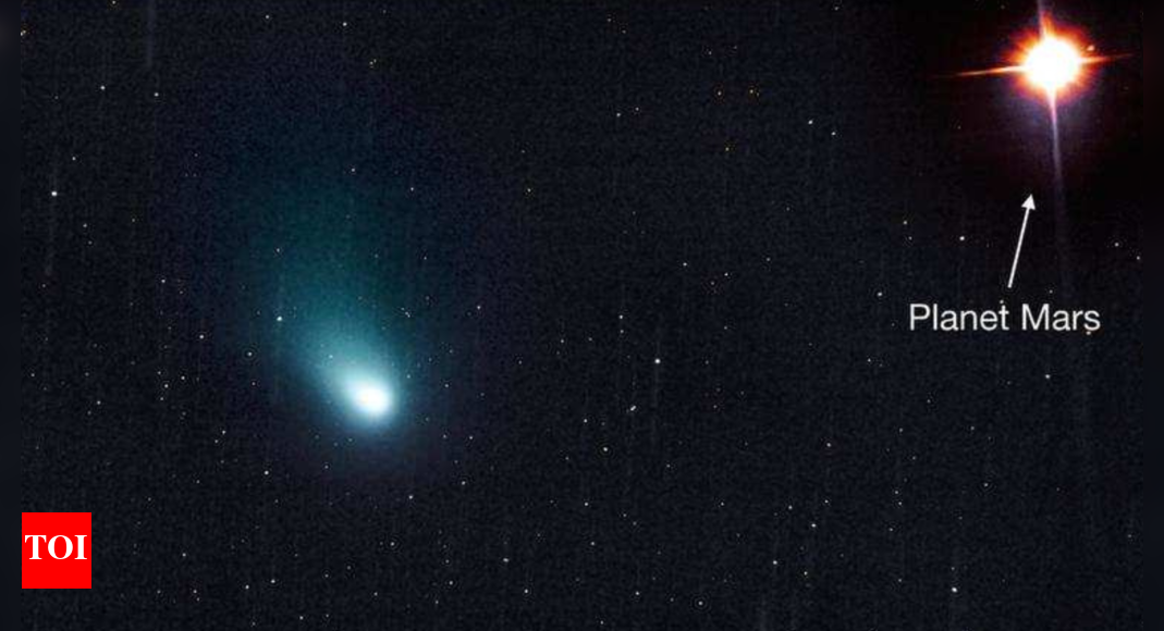 Goan astronomer captures a rare skyshow of comet, Mars | Goa News ...