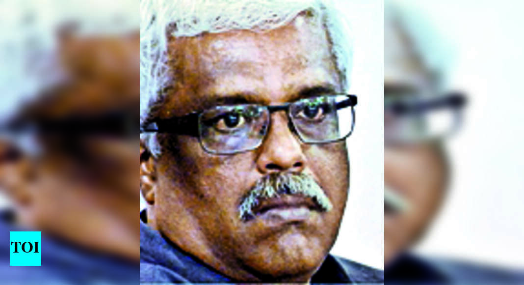 Ed Questions Sivasankar For 8 Hrs | Kochi News - Times of India