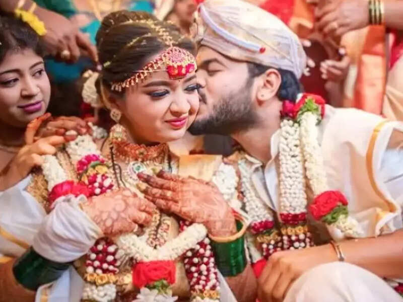 Actors Siddu Moolimani and Priya J Achar get hitched - Times of India