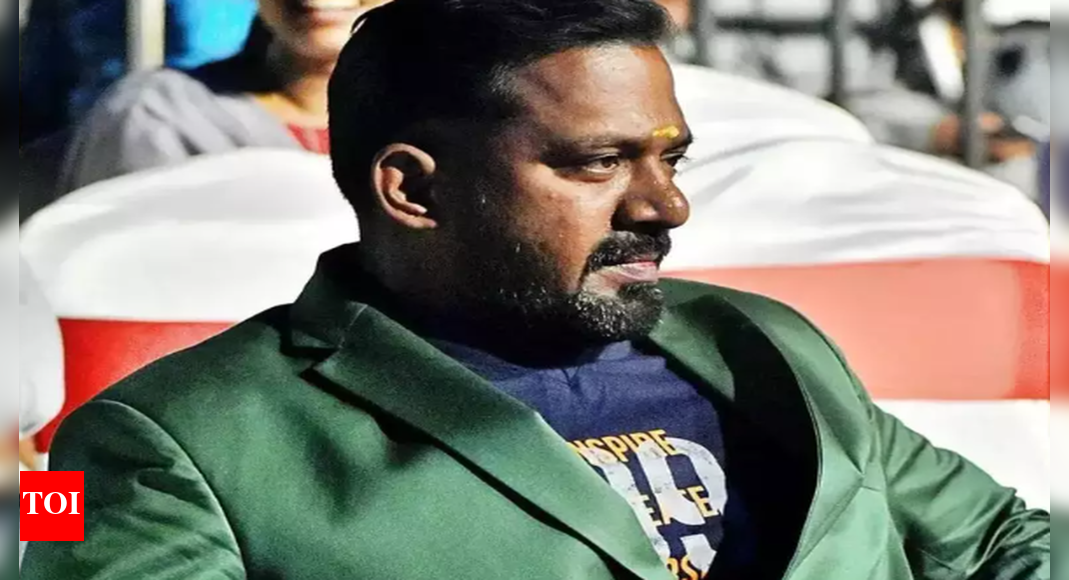 Actor Robo Shankar fined Rs 5 lakh for keeping Alexandrine parakeets at ...