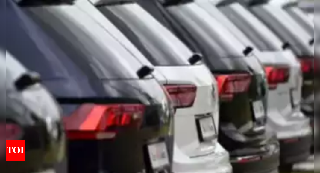 Cars without high security registration plate? Pay Rs 5,000 from today ...
