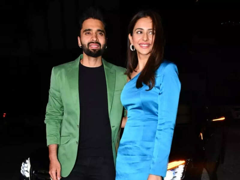 Rakul Preet Singh and Jackky Bhagnani to walk the ramp together for ...