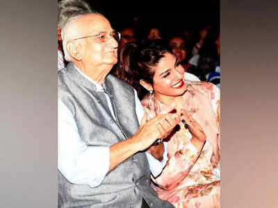 Raveena Tandon remembers father Ravi Tandon on birth anniversary ...