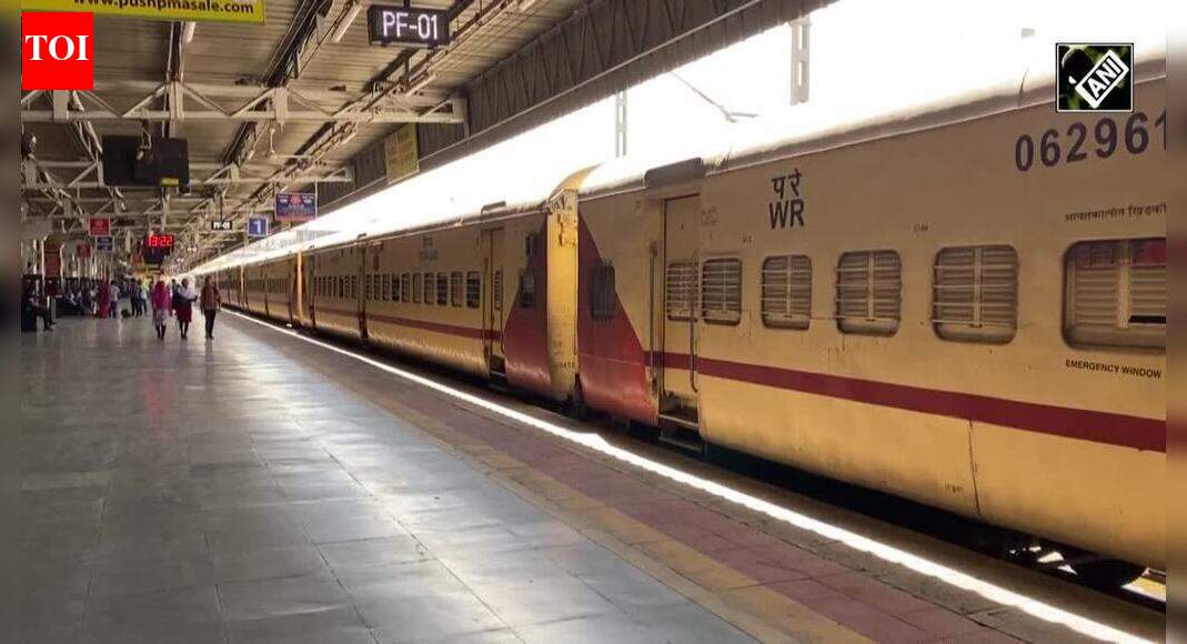 Man arrested for duping train passengers by posing as TTE in Indore