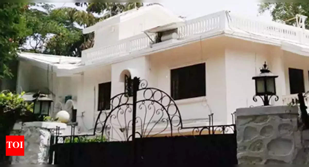 Raj Kapoor's Chembur bungalow sold for 100 crore, Godrej likely to earn ...
