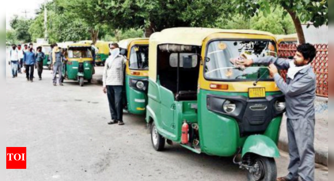 Mc Scans Sites For Auto Stands | Chandigarh News - Times of India