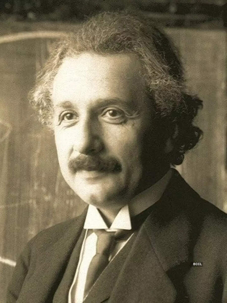 Top 10 greatest scientists who changed the world | TOIPhotogallery