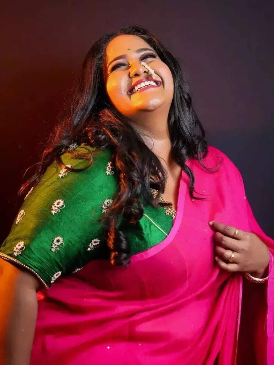 10 times Vanita Kharat amazed us in a saree | Times of India
