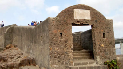 25-year-old YouTuber booked for flying drone over Bandra fort | Mumbai ...
