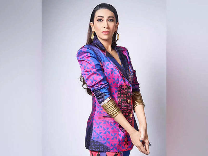 Karisma Kapoor begins shoot of Homi Adajania's directorial 'Murder ...