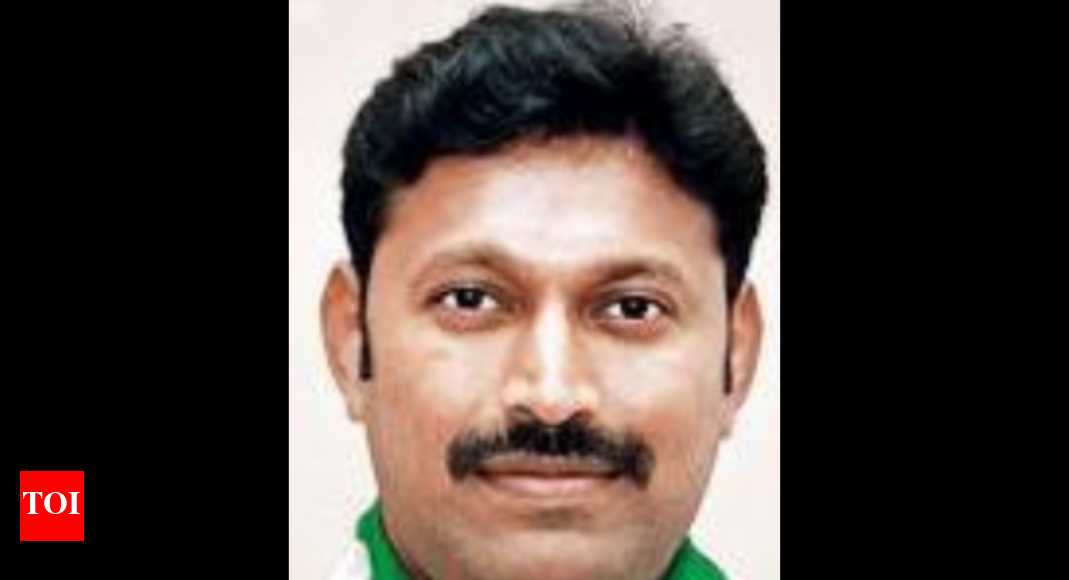 Cbi: CBI to grill Kadapa MP YS Avinash Reddy & father YS Bhaskar Reddy again | Vijayawada News ...
