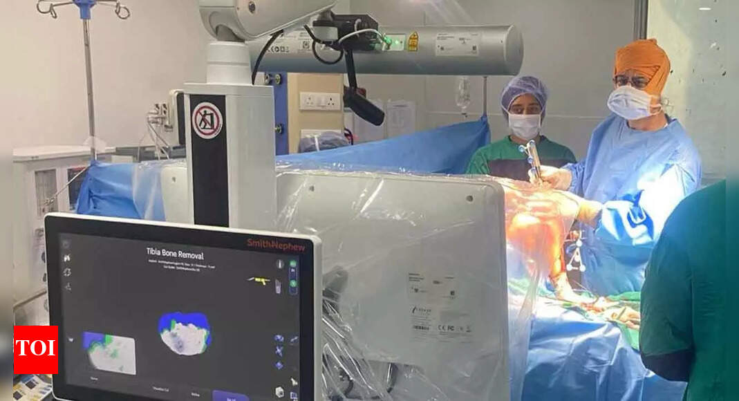 Sikh: Sikh doctor to teach advanced robotic surgery techniques to ...