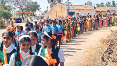 Karnataka: Children learn the fun way at Kalika Habba | Hubballi News ...