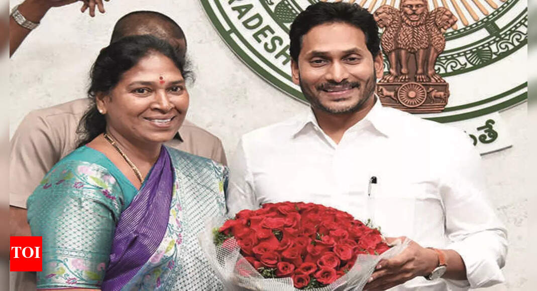 Mlc: YSRC leaders praise Andhra Pradesh CM Jagan Mohan Reddy's social engineering in MLC posts ...