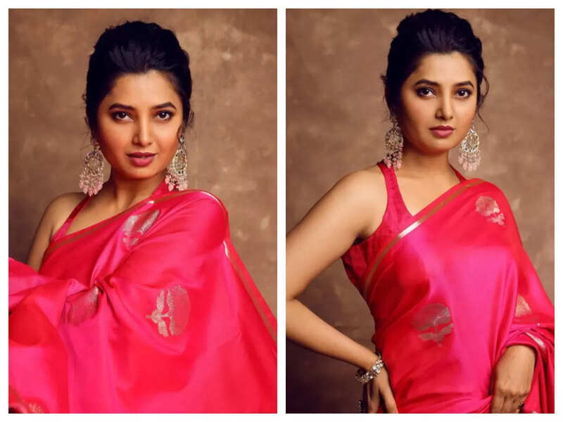 Prajakta Mali is a breathtaking vision to behold in this pink saree ...