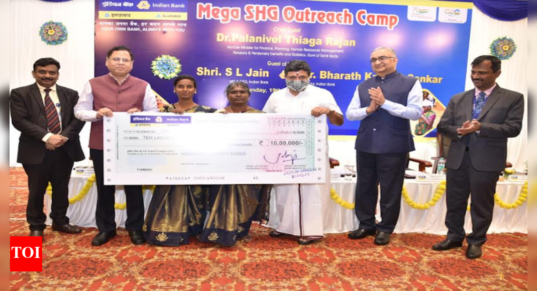 Indian Bank conducts SHG outreach camp in Madurai - Times of India