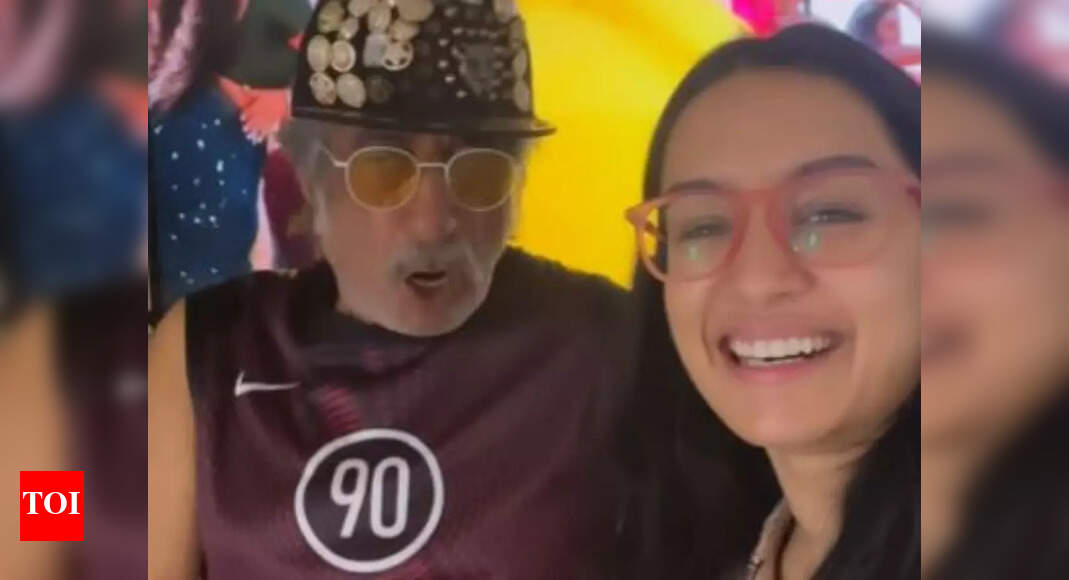 Shraddha Kapoor Shares A Video Of Shakti Kapoor Dancing To Show Me The Thumka Tiger Shroff