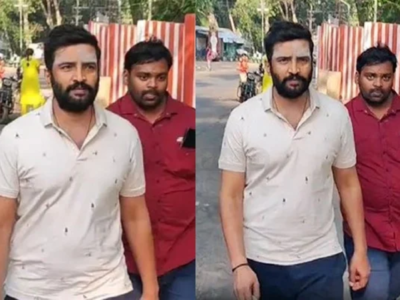 Santhanam visits Palani Murugan temple | Tamil Movie News - Times of India