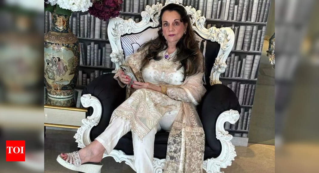 Mumtaz makes her Instagram debut, shares glimpses of cute moments with ...