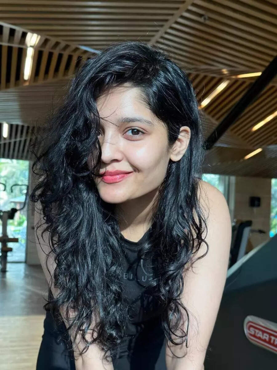 Ritika Singh’s alluring pictures | TOIPhotogallery