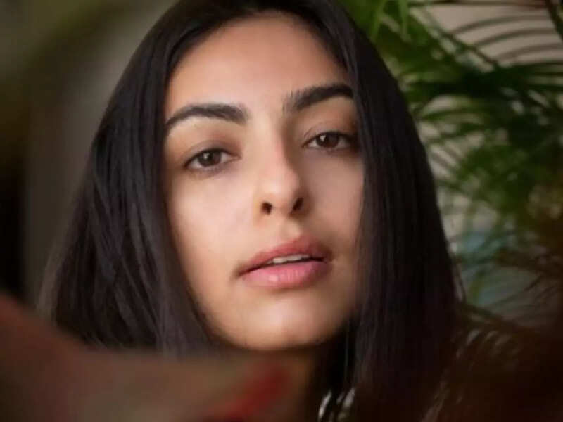 Maira Doshi is a flawless diva; check out her latest stills | Gujarati ...