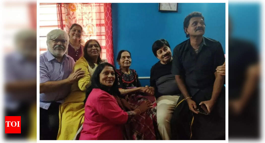 Kannada actors Srinath, Sundar Raj and his wife Pramila Joshai ...