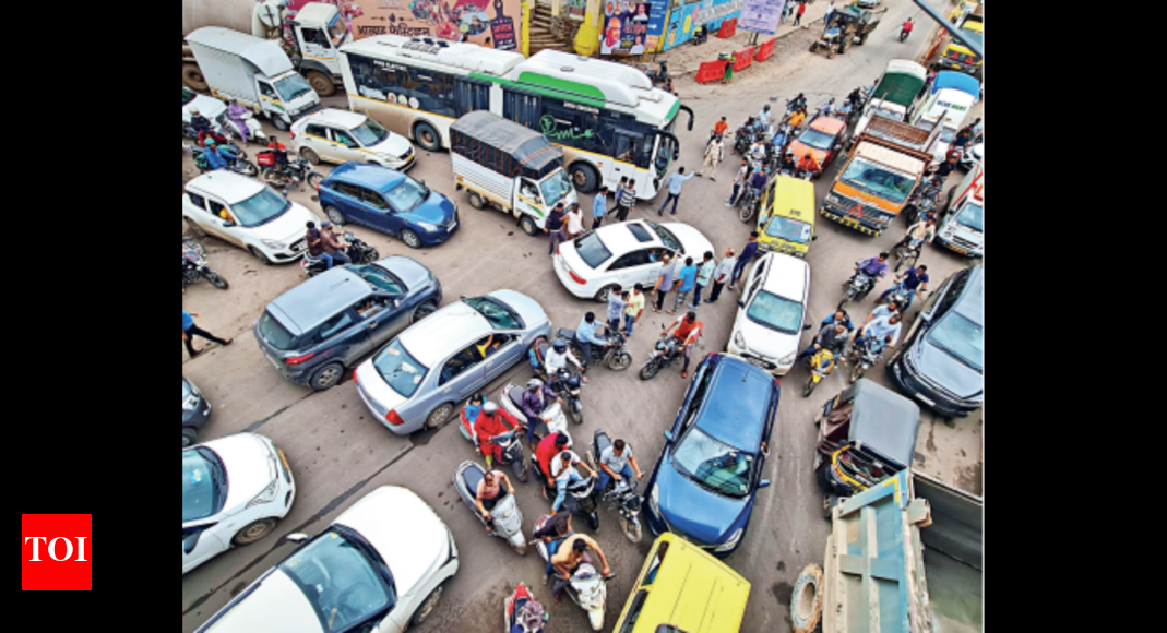 Road rage rising: Review laws & use tech, say experts in Pune | Pune ...