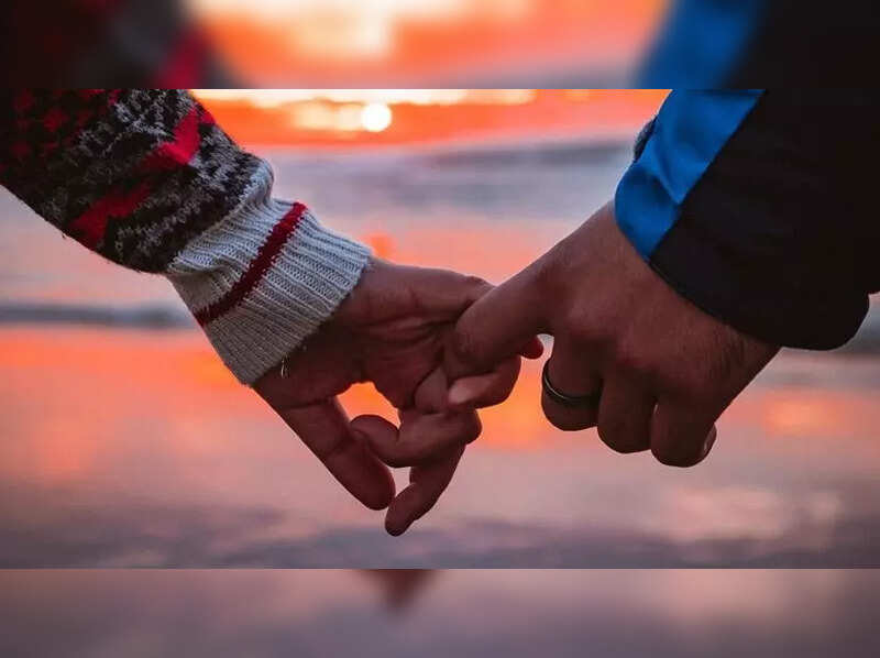 A dating app weighs in the physical and emotional baggage of long ...