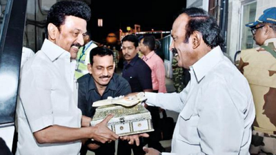 Erode: Political parties launch last leg of campaign in Erode East ...