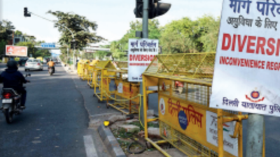 Delhi: Promise of signal-free Mathura road nears fruition | Delhi News ...